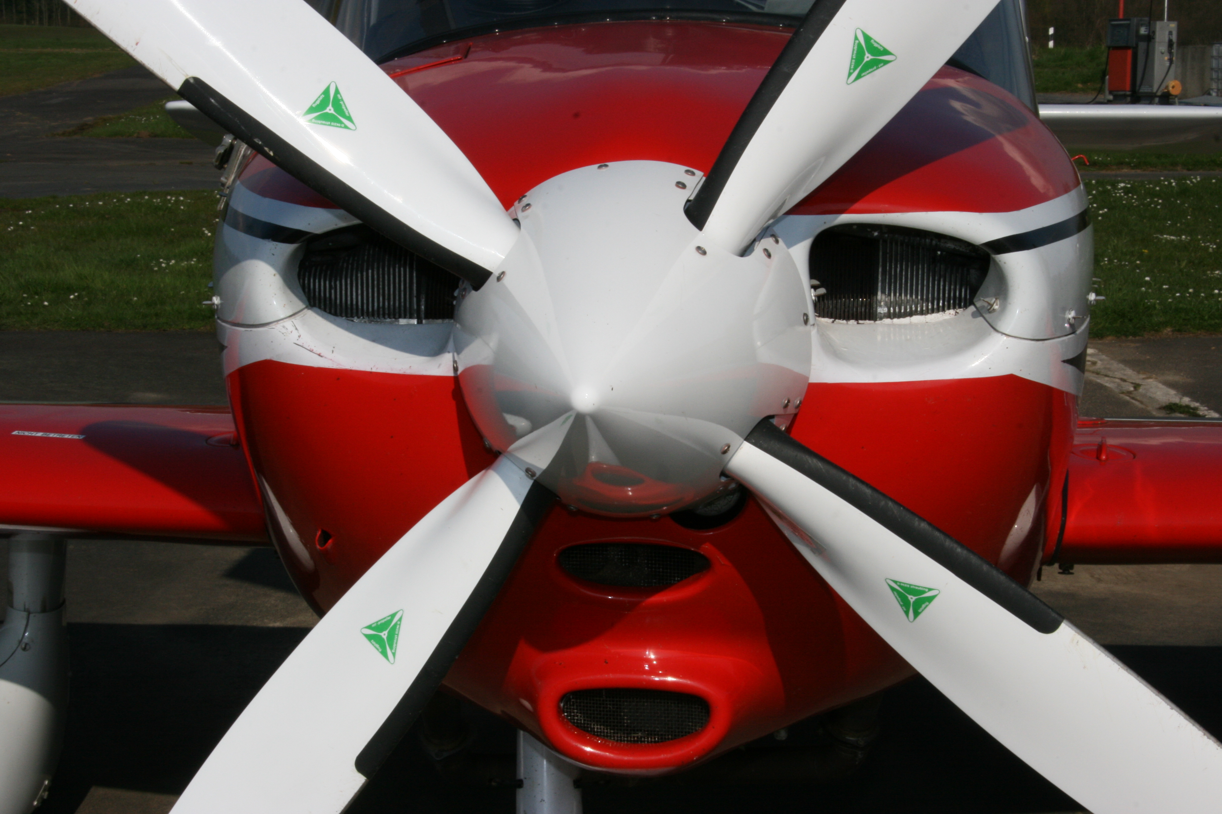 Robin DR400 und Robin DR 253-B